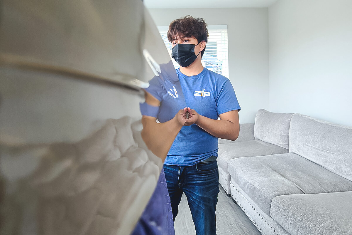 Does the moving company have a DOT number?