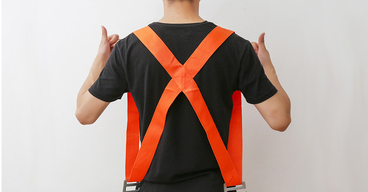 How to properly use shoulder and arm straps?